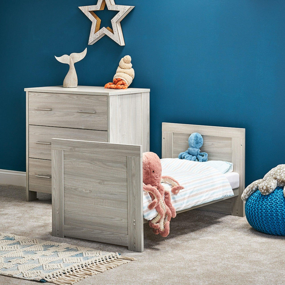 Obaby Nika Mini 2 Piece Room Set & Chelsea Baby
